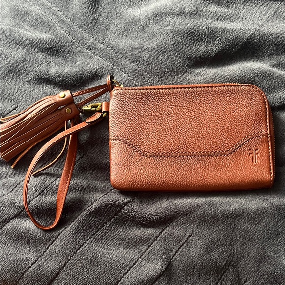 FRYE AND CO. | Bags | Frye And Co Tan Leather Wristlet With Tassel ...